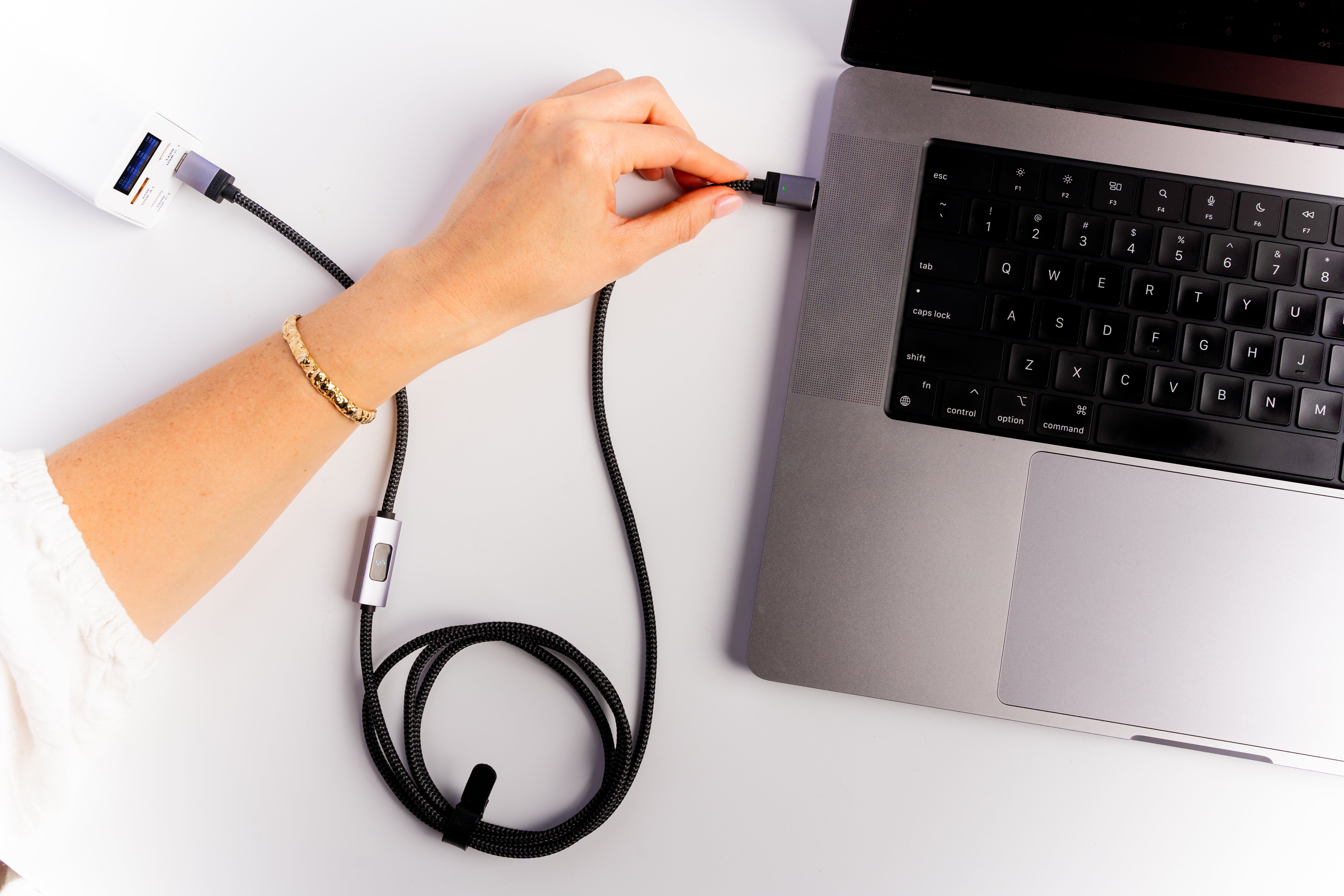 Preventing and Replacing Broken Charger Cables – Chargeasap